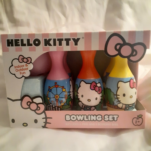 Hello Kitty Bowling Shoes